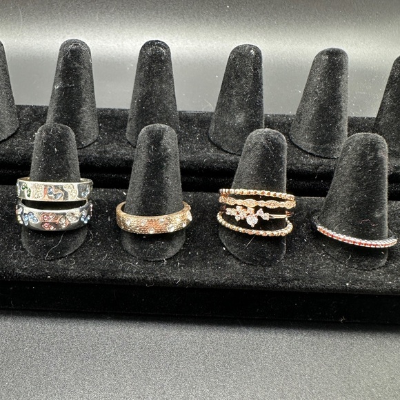 Jewelry | Elegant Gold And Silver Womens Size 1 Ring Set | Poshmark